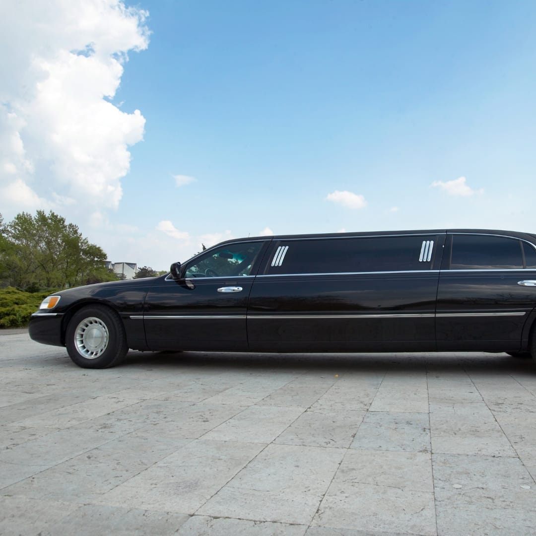 Lincoln Mkt Limo Service - Top Limo
